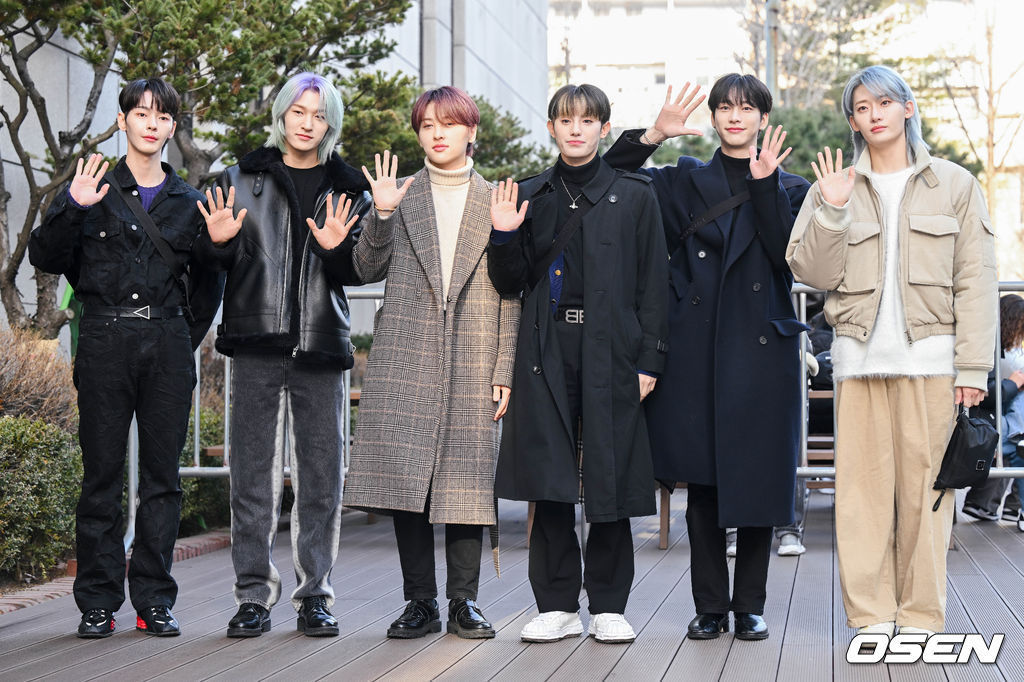 Only One Of: ♪K-POP PHOTO ALBUM－2♪