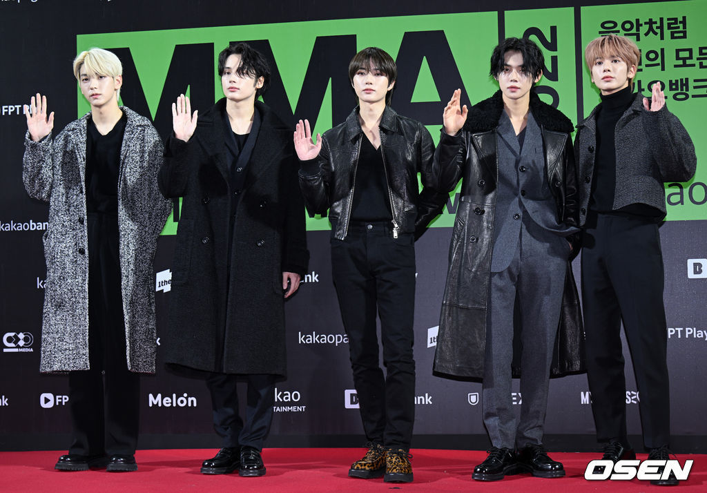 TXT: ♪K-POP PHOTO ALBUM－2♪